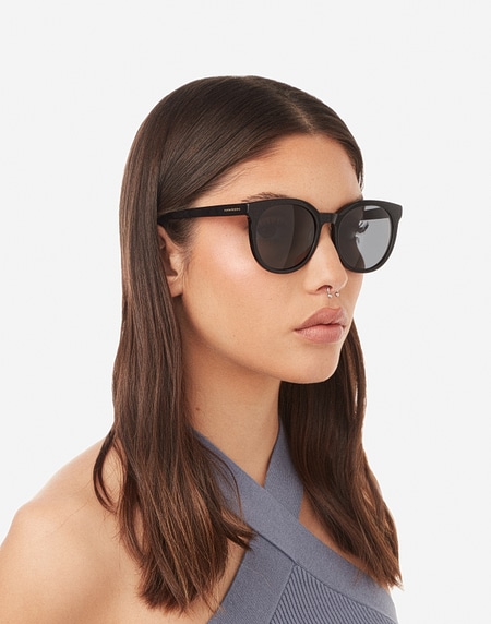 RESORT - BLACK DARK | Hawkers USA